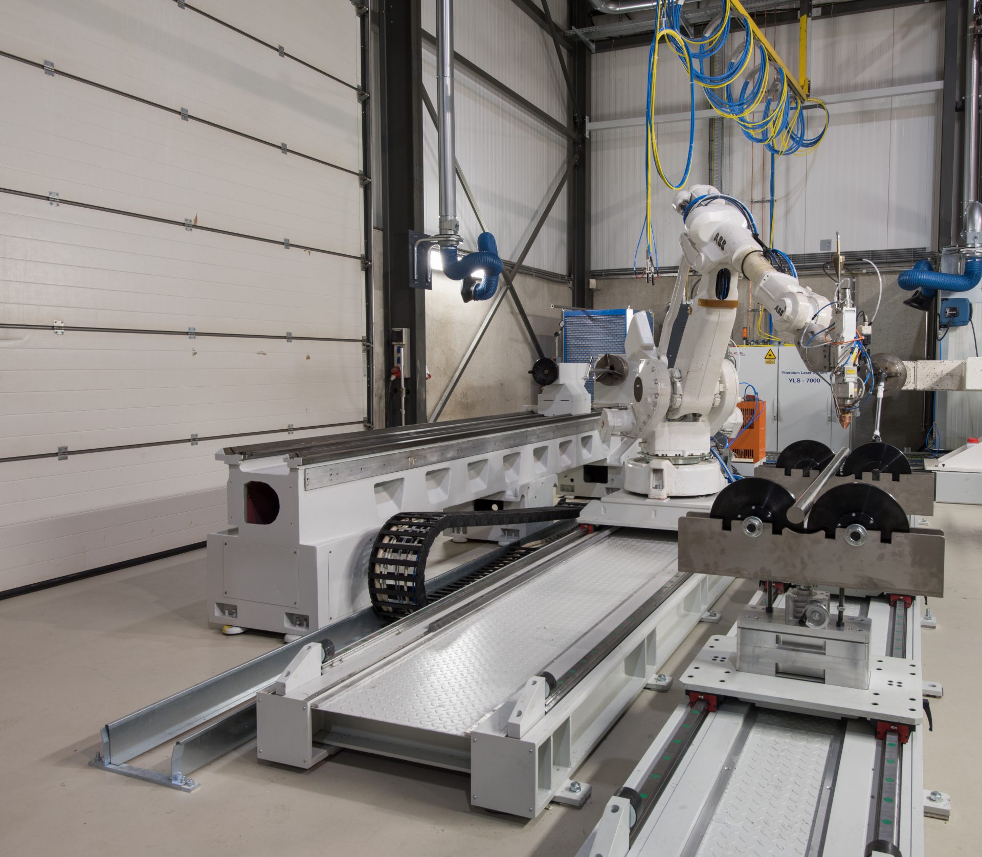 Robottracks Vansichen - 7th-axis - Vansichen Linear Technology